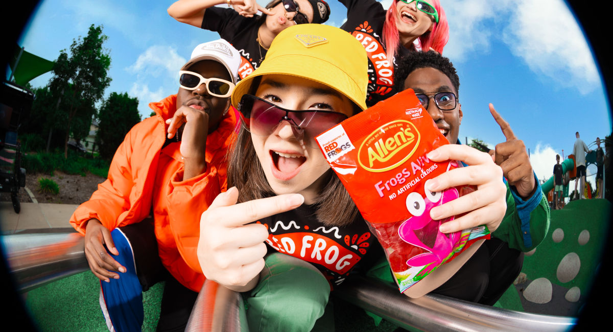 Volunteer at Schoolies/Leavers - Red Frogs