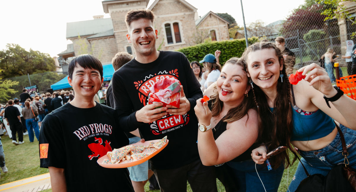 Facts & Stats - Red Frogs